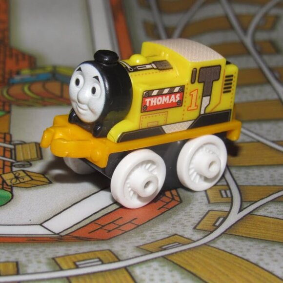 Thomas & Friends | Toys | Thomas Tank Engine And Friends Mini Railway ...